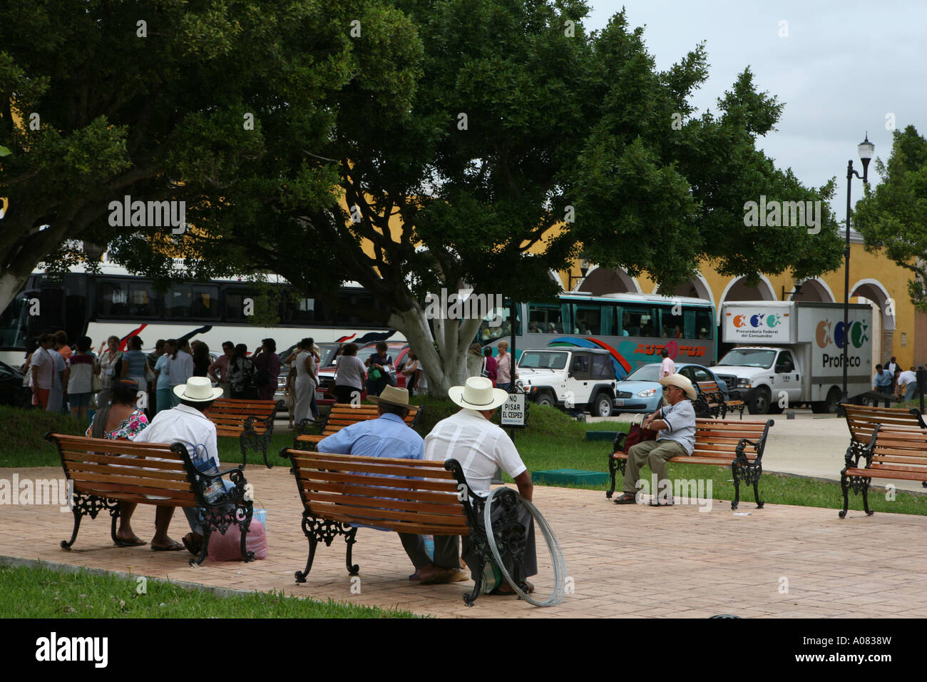 Mexicans relaxing and sitting in square, Yucatan Pensinsula, Mexico ...