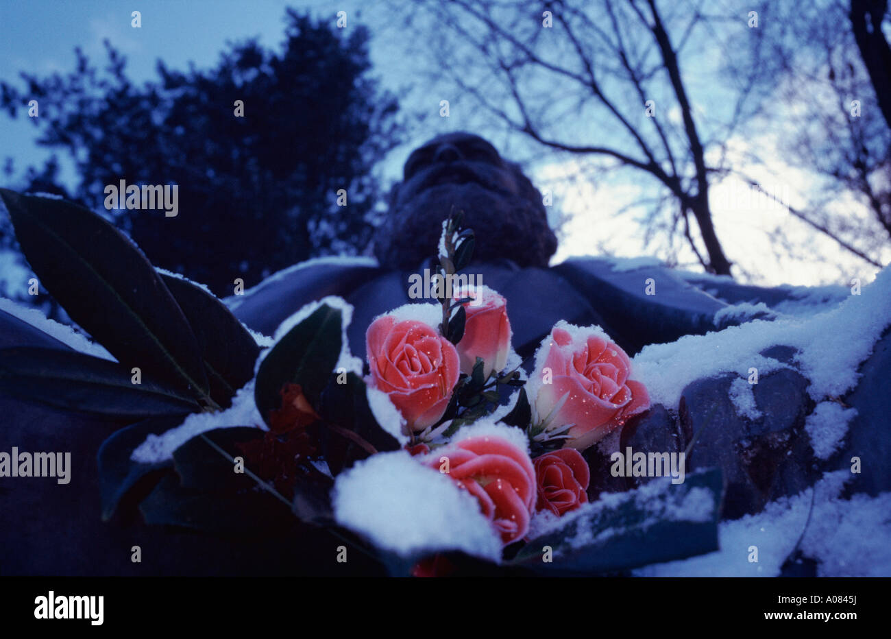 Statue of Karl Marx Stock Photo - Alamy