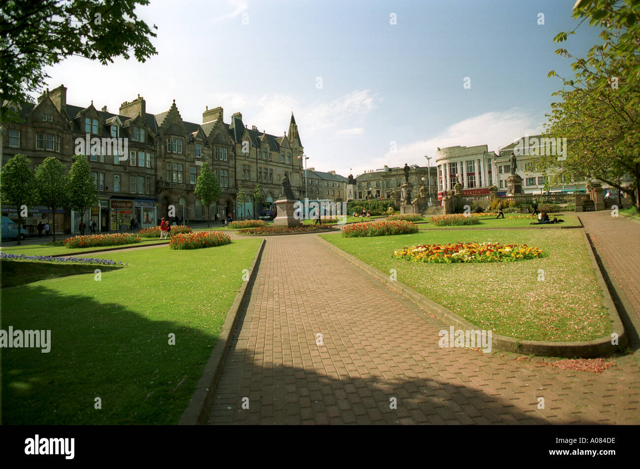 Dunn Square Paisley Scotland Stock Photo - Alamy