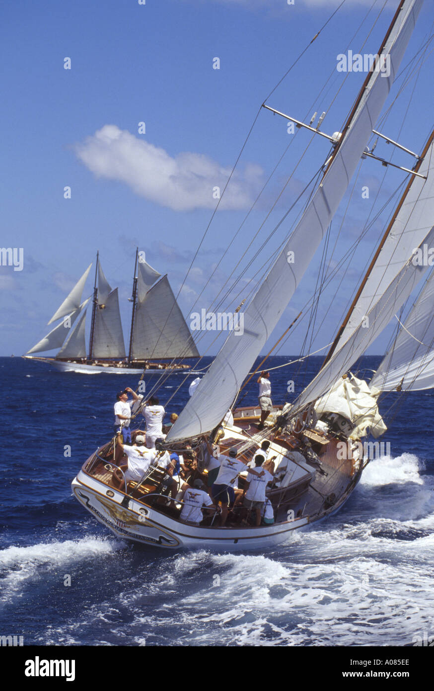 Classic yachts racing off Antigua Stock Photo - Alamy