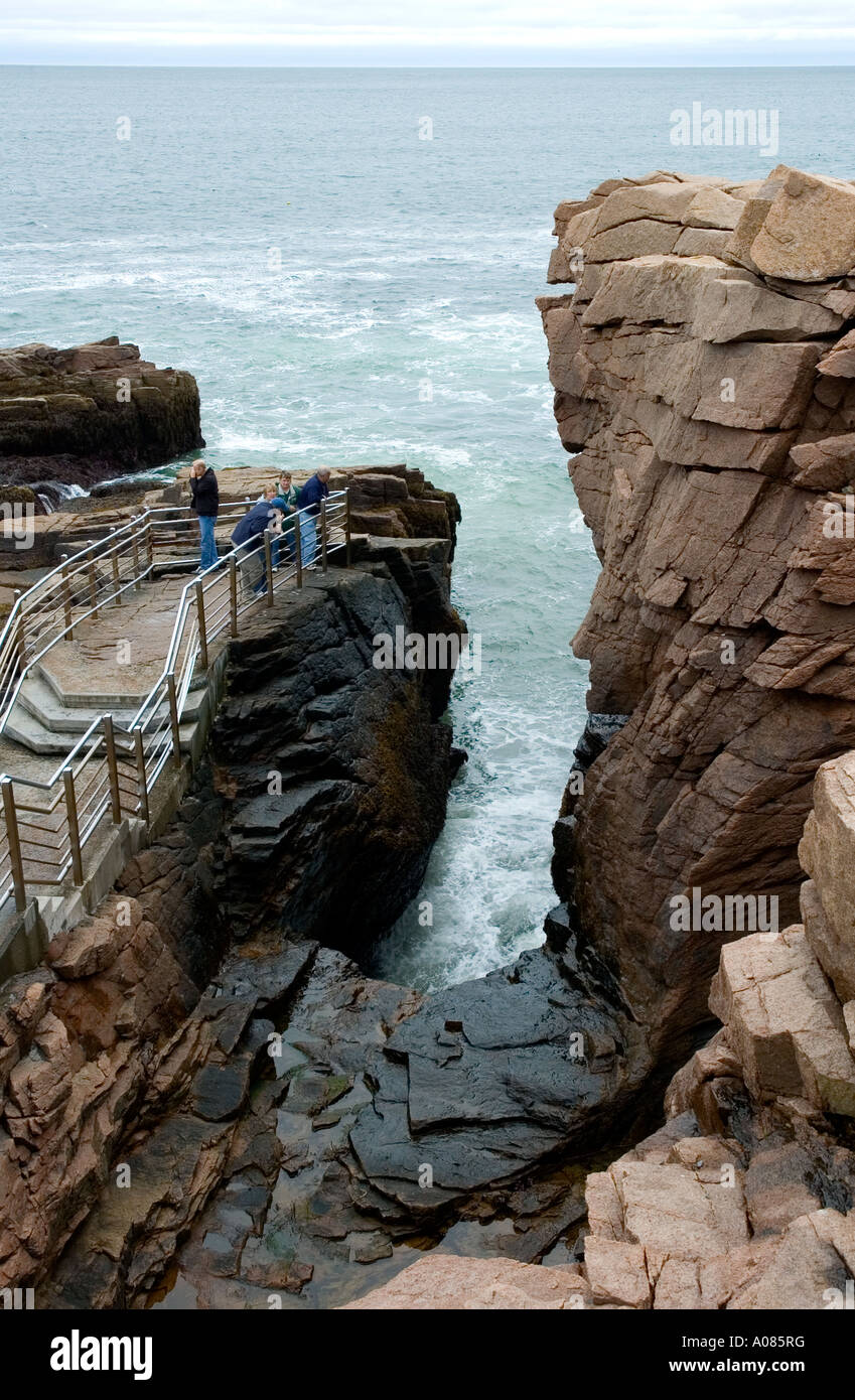 People at Thunder Hole Acadia National Park Maine Stock Photo - Alamy