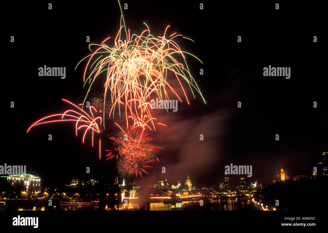 Lord Mayor's show fireworks display on the Thames with St Paul’s ...
