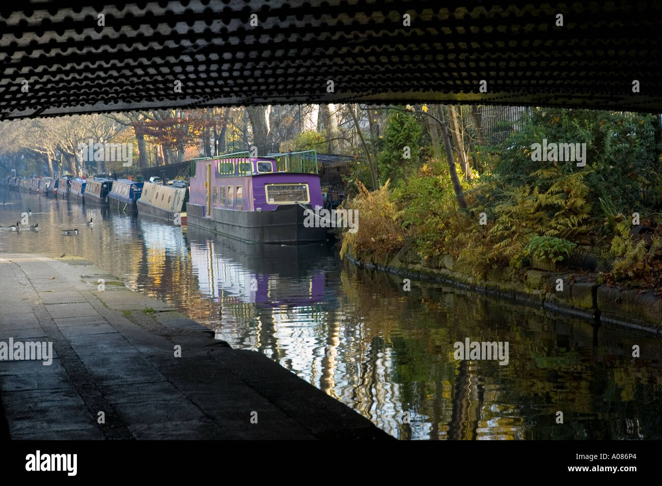 Towpath under a bridge at Little Venice, London Stock Photo - Alamy