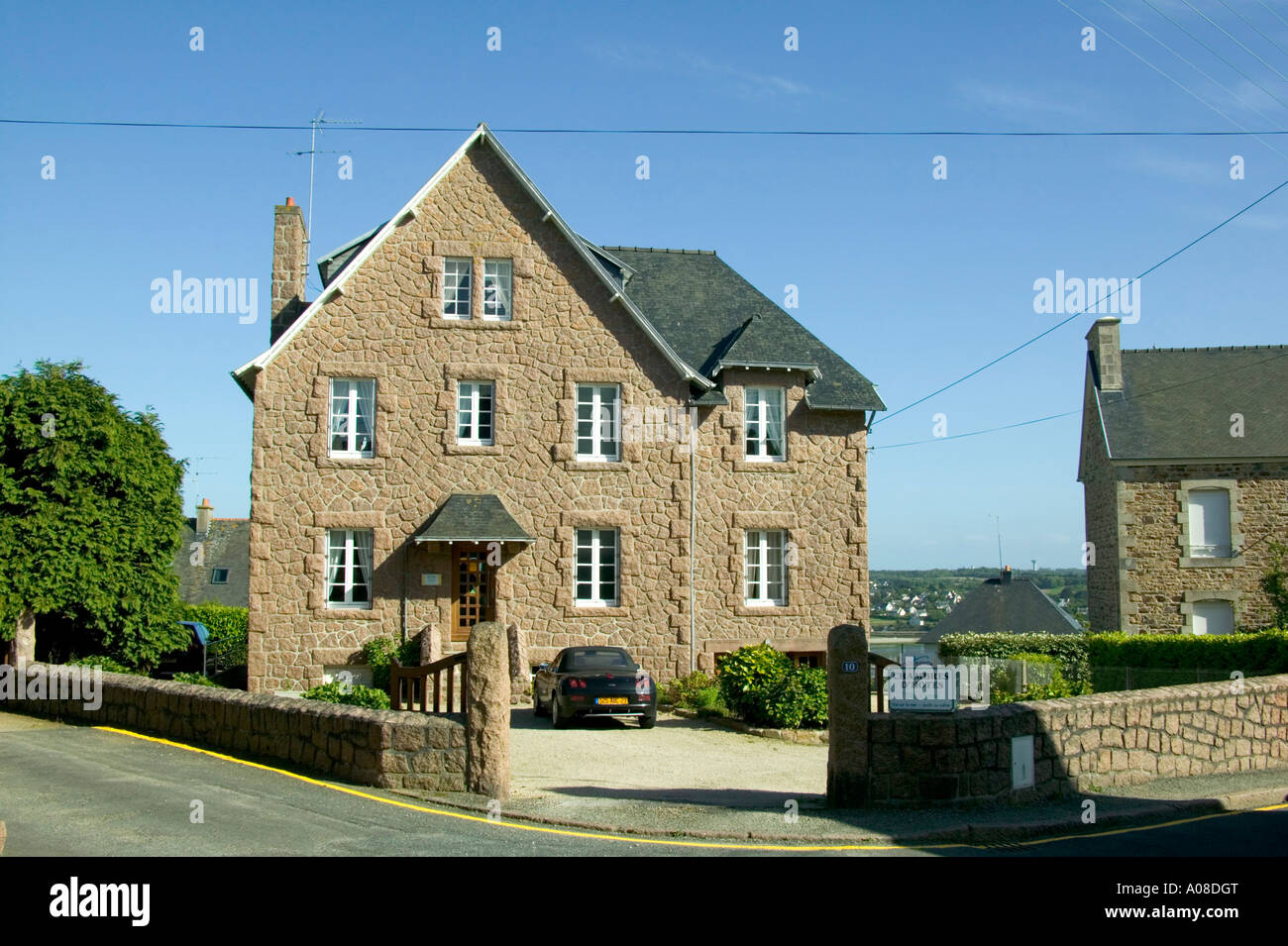 Villa cyrnos hi-res stock photography and images - Alamy