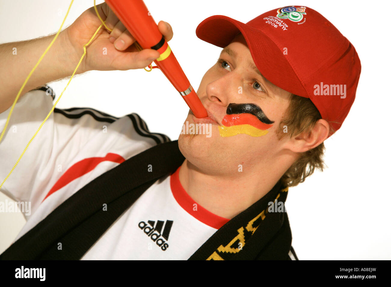 Fussball fan hi-res stock photography and images - Alamy
