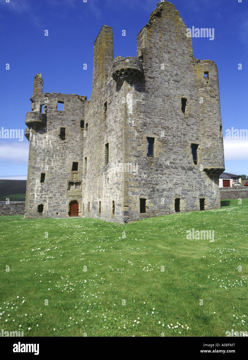 dh Scalloway Castle SCALLOWAY SHETLAND Scalloway Castle Stock Photo - Alamy