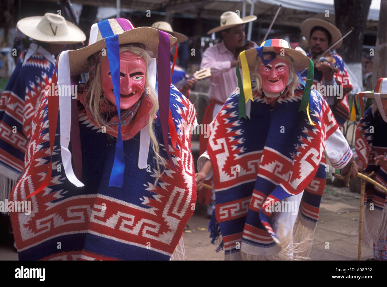 Mexico Folklore music musical instruments costumes cultural traditions ...