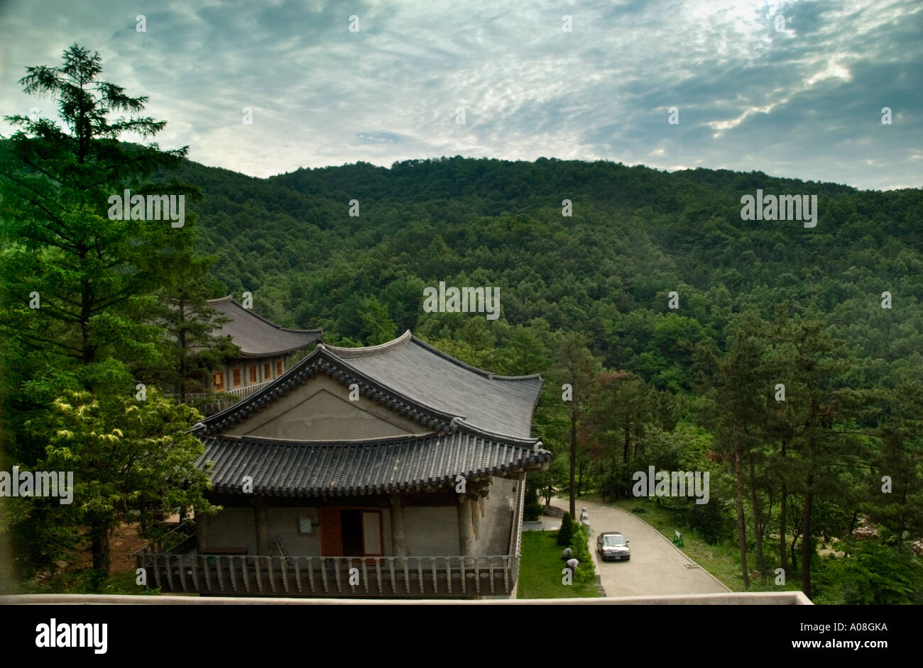 Zen hall of the Musangsa Temple on Kyerongsa Mountain in South Korea ...