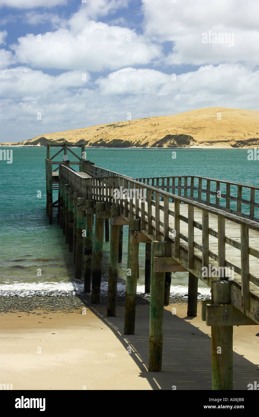 Omapere hi-res stock photography and images - Alamy