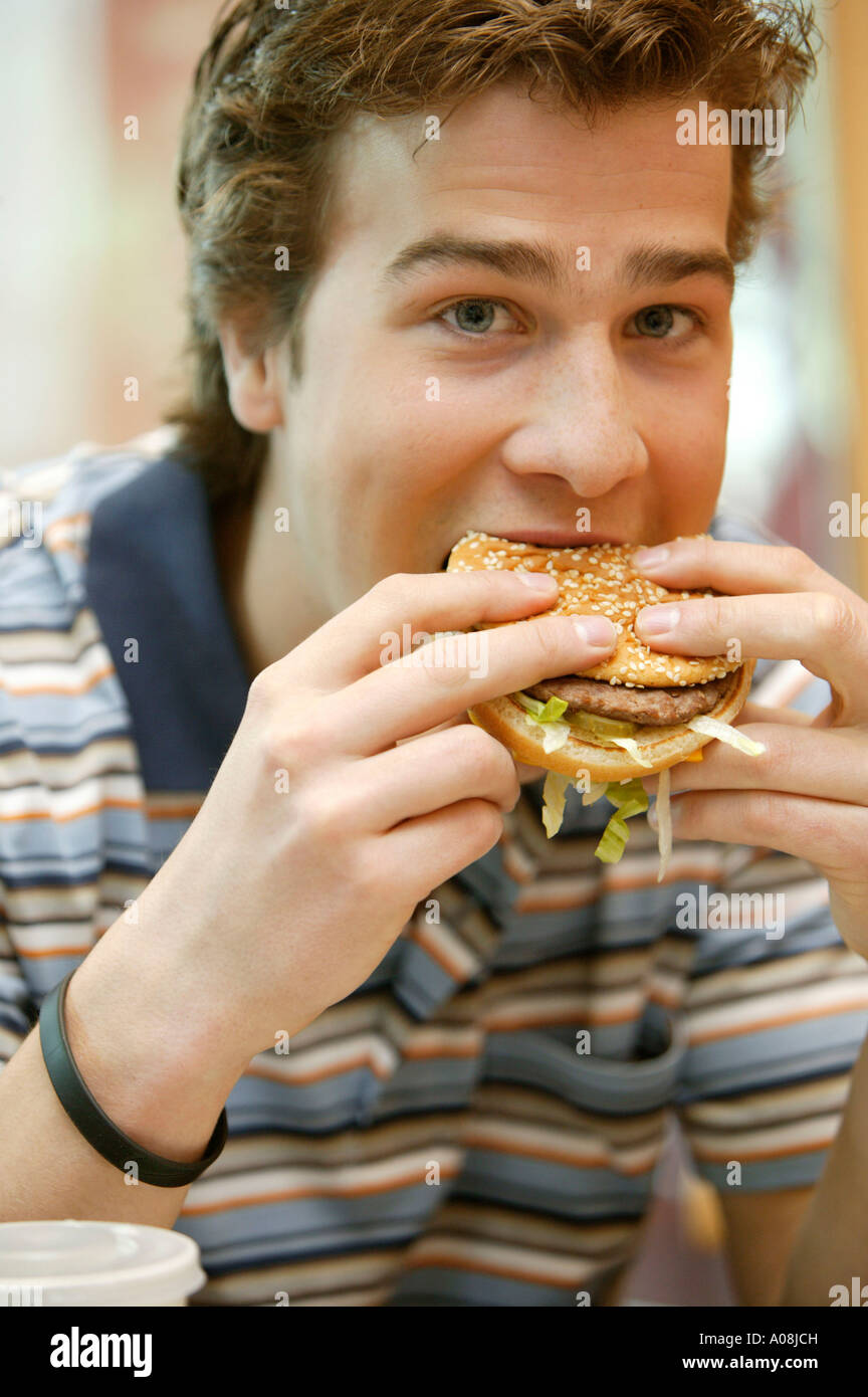 Almost free food hi-res stock photography and images - Alamy