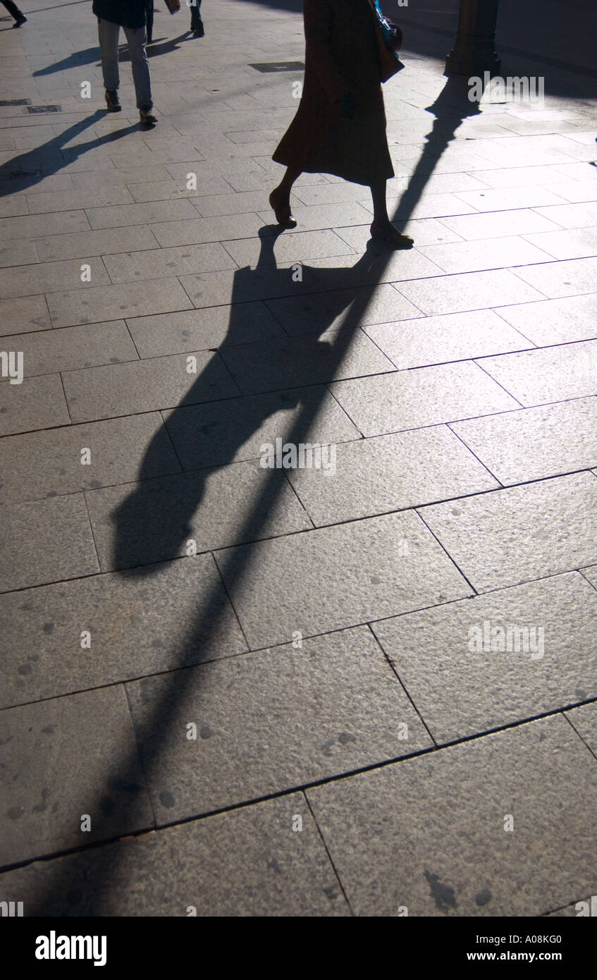 Anonymous woman silhouette hi-res stock photography and images - Alamy