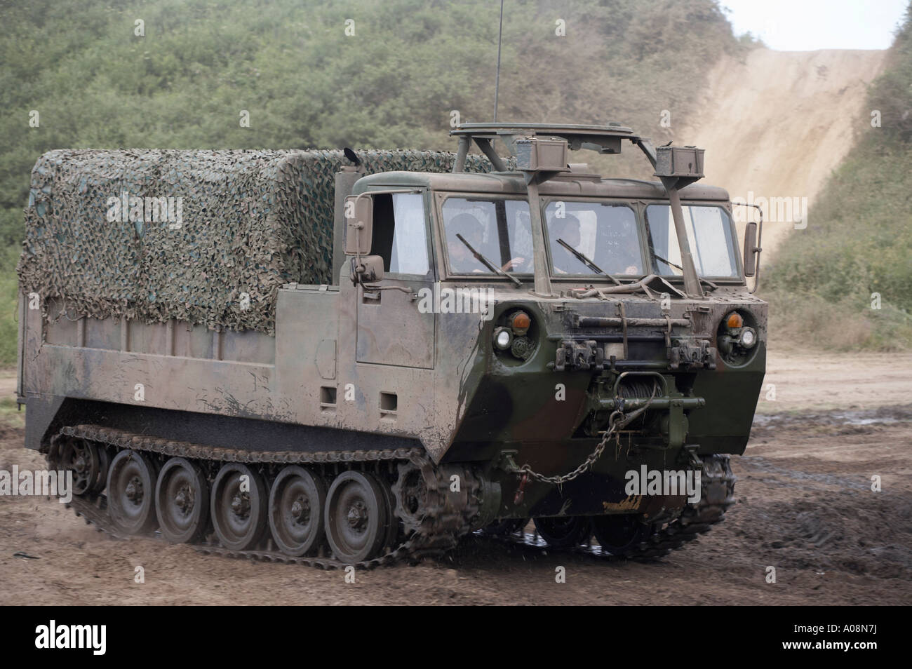 Tanks difficult terrain hi-res stock photography and images - Alamy