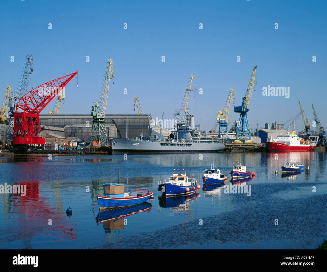 Pleasure craft with "Swan Hunter's" ship yards beyond, Wallsend ...