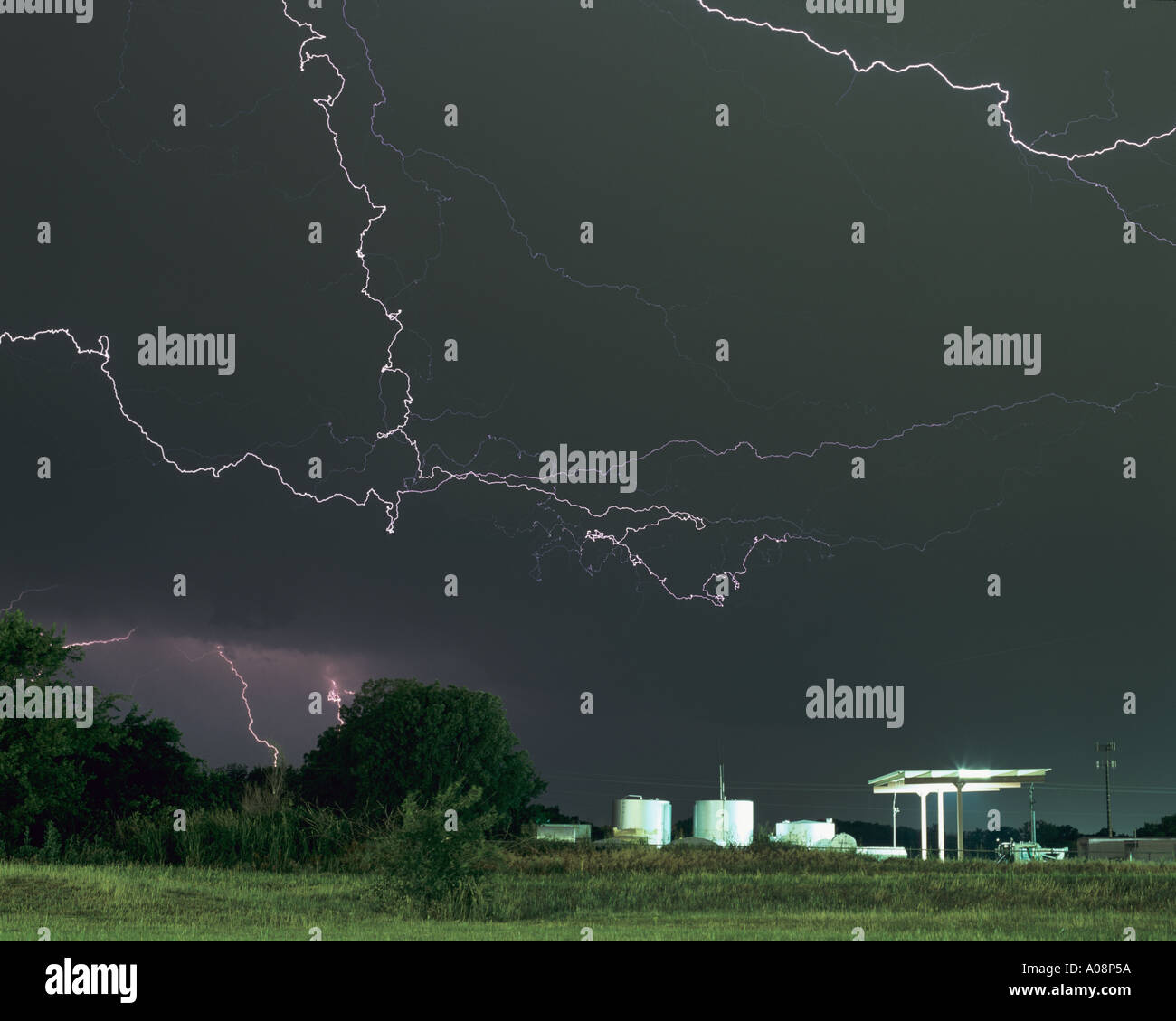 Lightning strikes over hi-res stock photography and images - Alamy