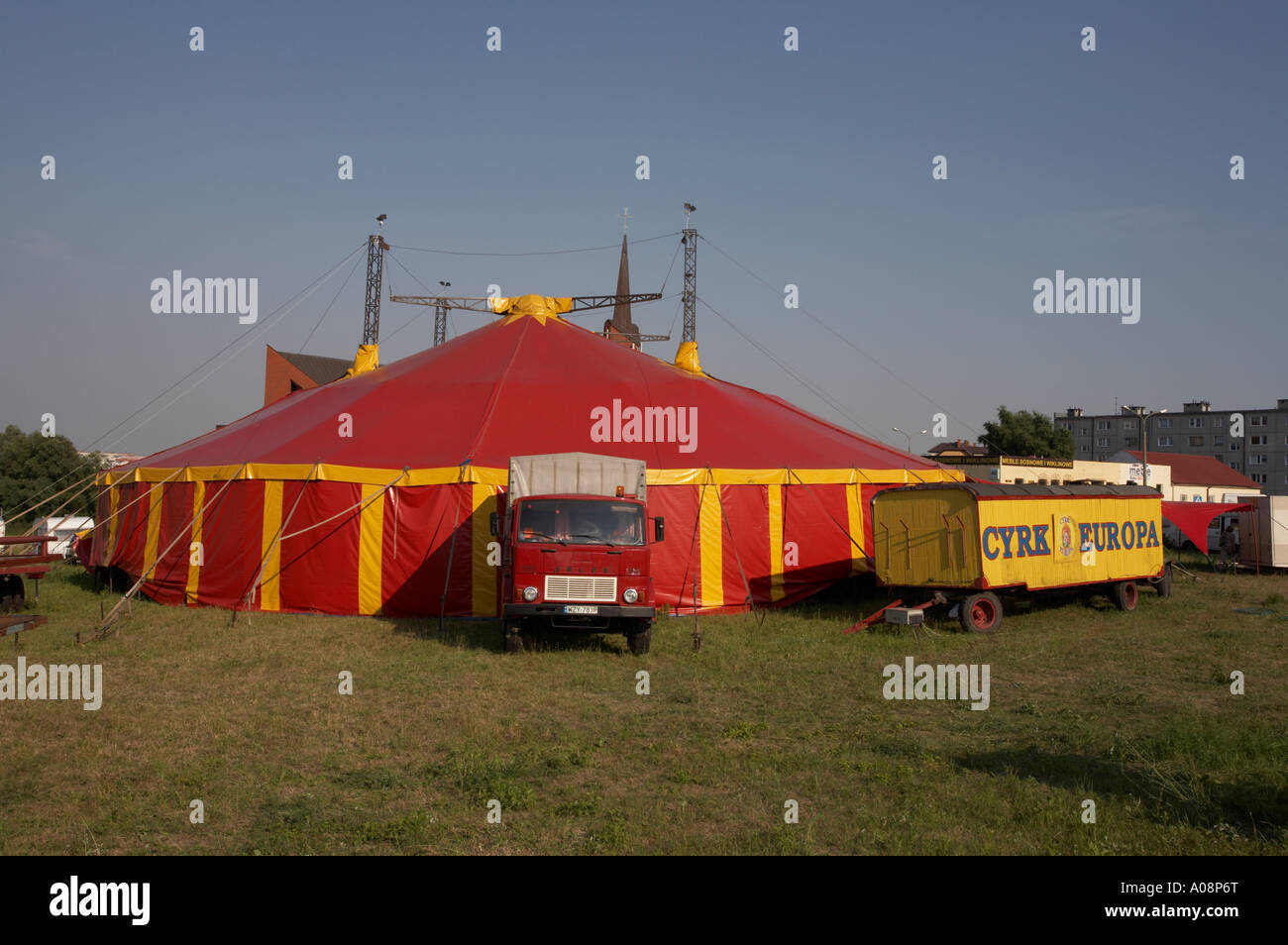 Circus trailers hi-res stock photography and images - Alamy