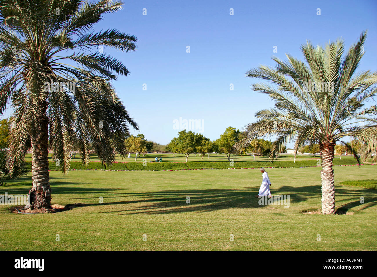 Sultanat Oman Park am Sahwa Tower Kreisverkehr, park near Sahwa tower ...