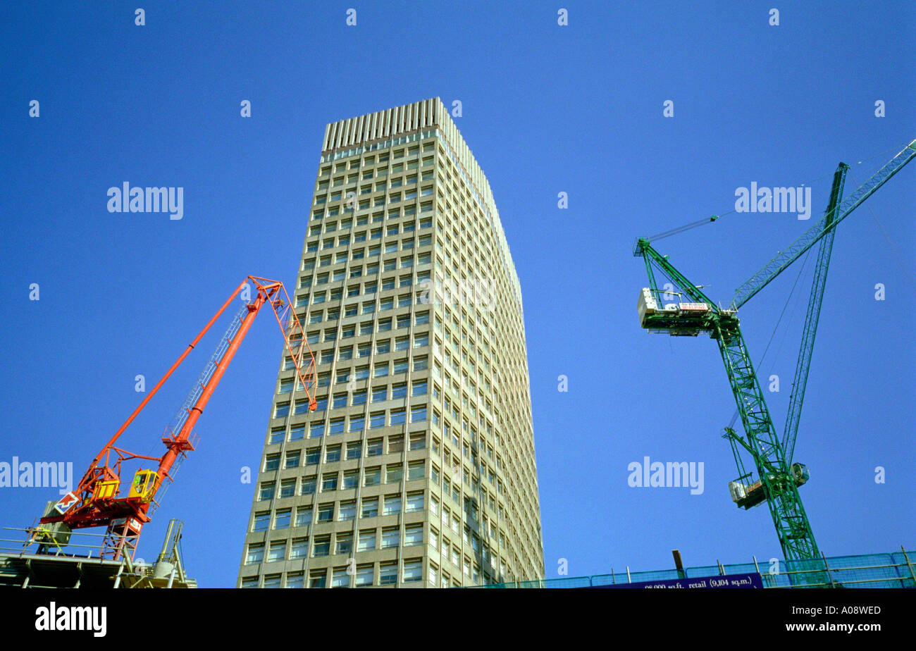 Construction site in london hi-res stock photography and images - Alamy