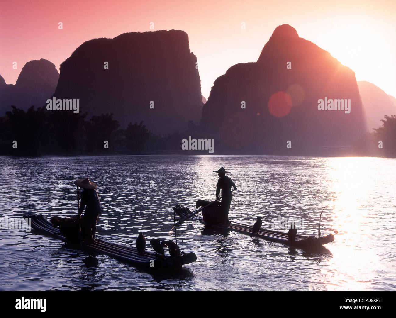 Guilin mountains and rivers of the li river hi-res stock photography ...