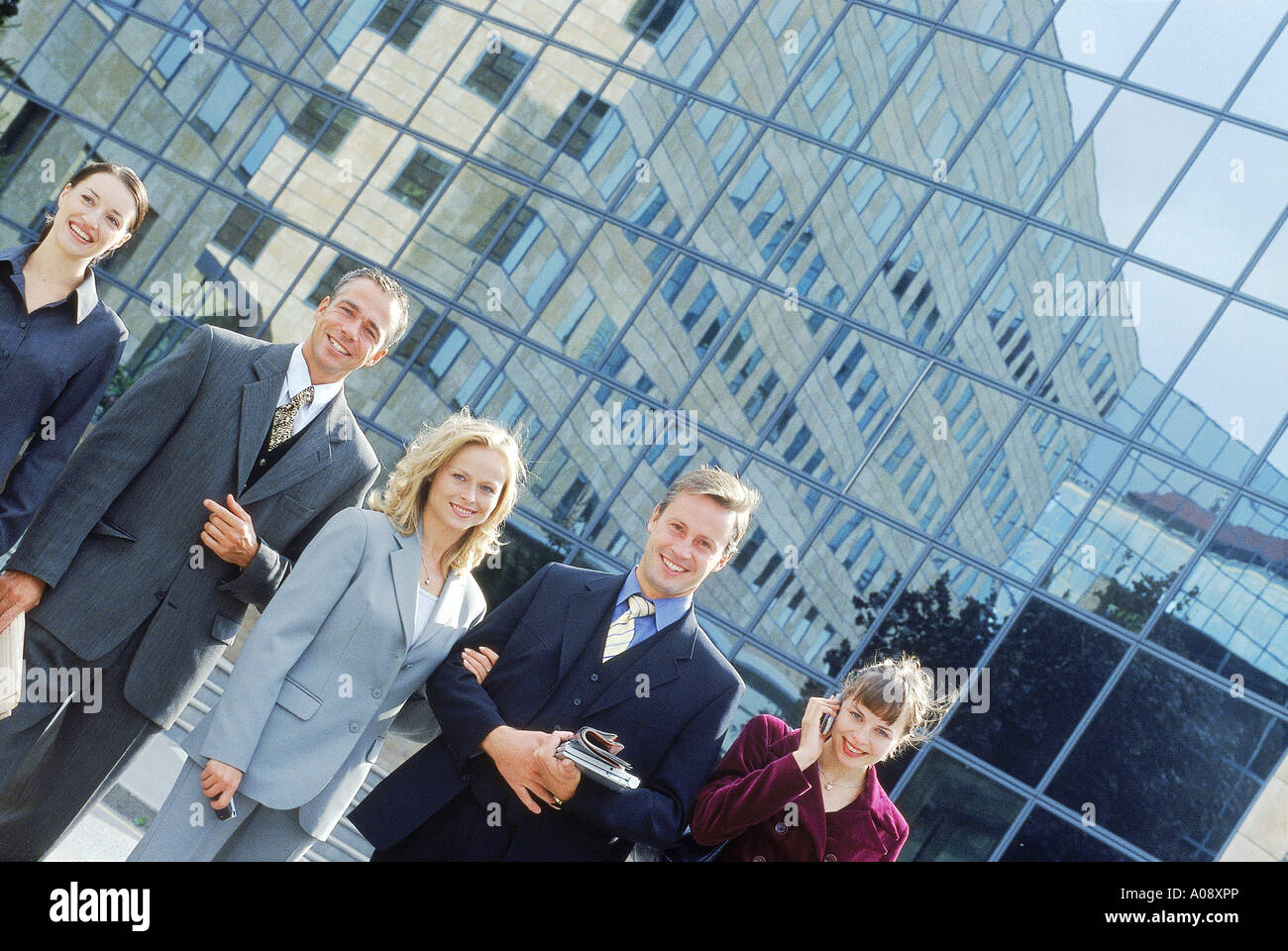 Formal attire outside of a building hi-res stock photography and images ...