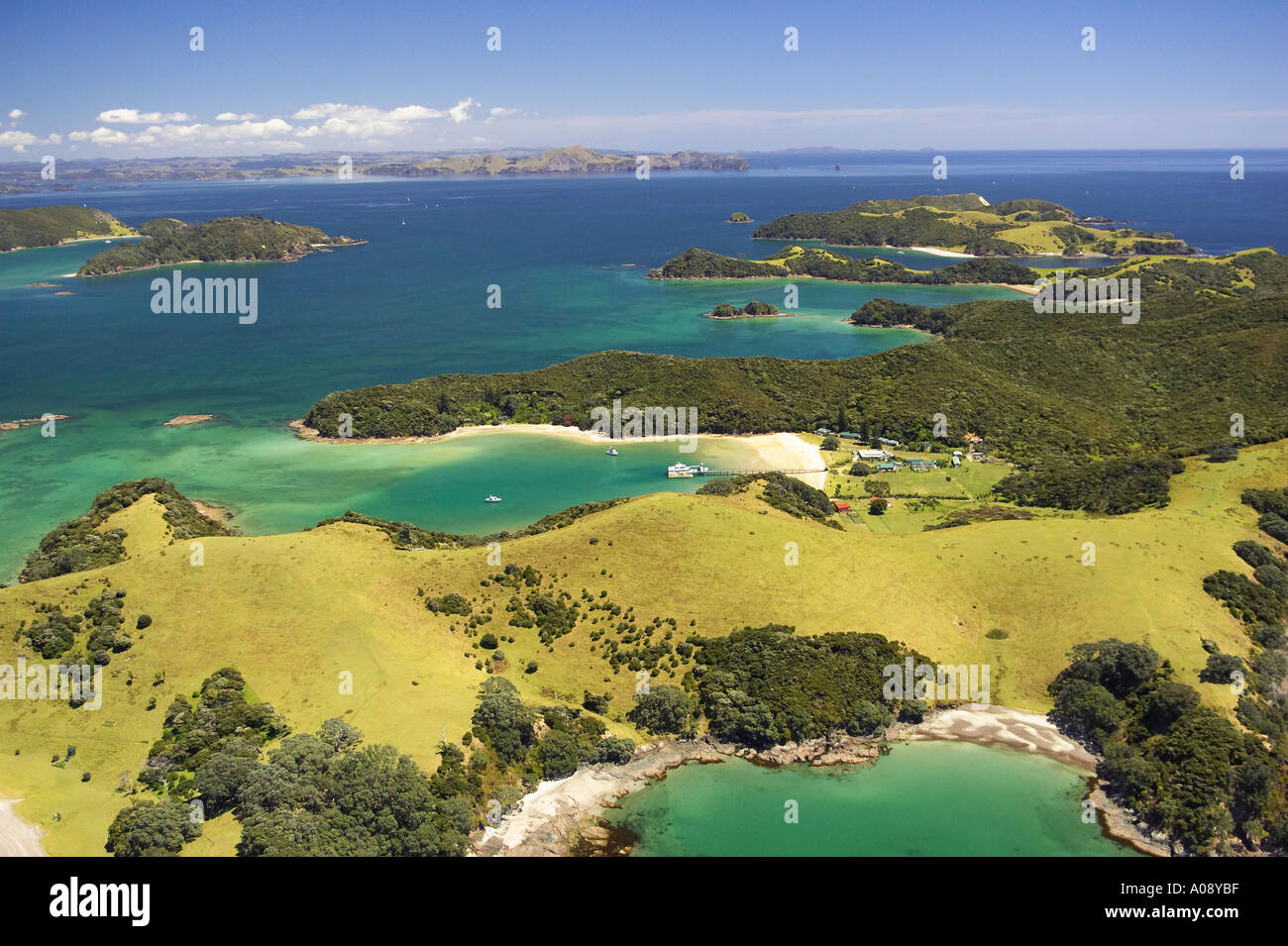 Urupukapuka island bay islands new hi-res stock photography and images ...