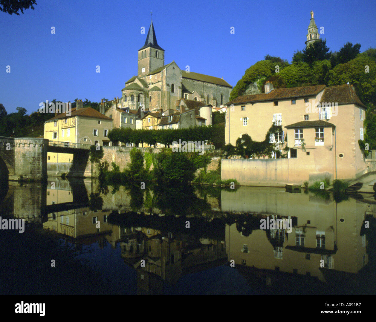 The vienne river at montmorillon hi-res stock photography and images ...