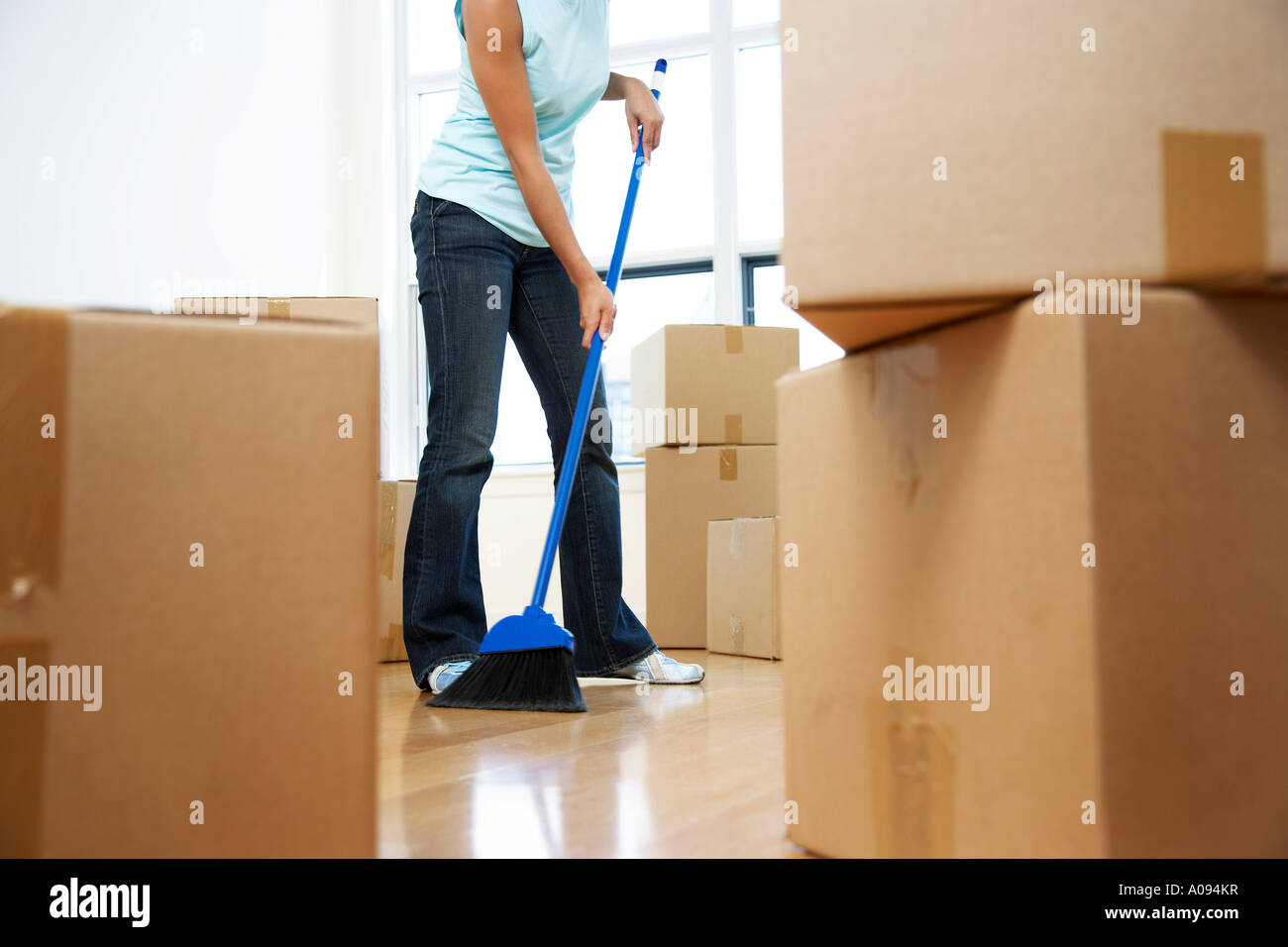 Domestic cleaning filipino woman hi-res stock photography and images ...