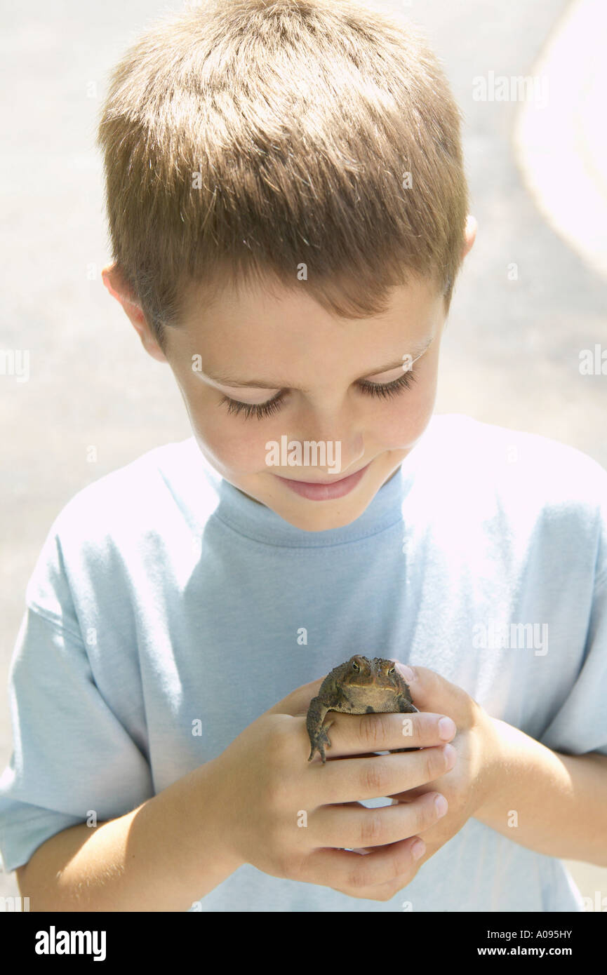 Boy With Frog High Resolution Stock Photography and Images - Alamy