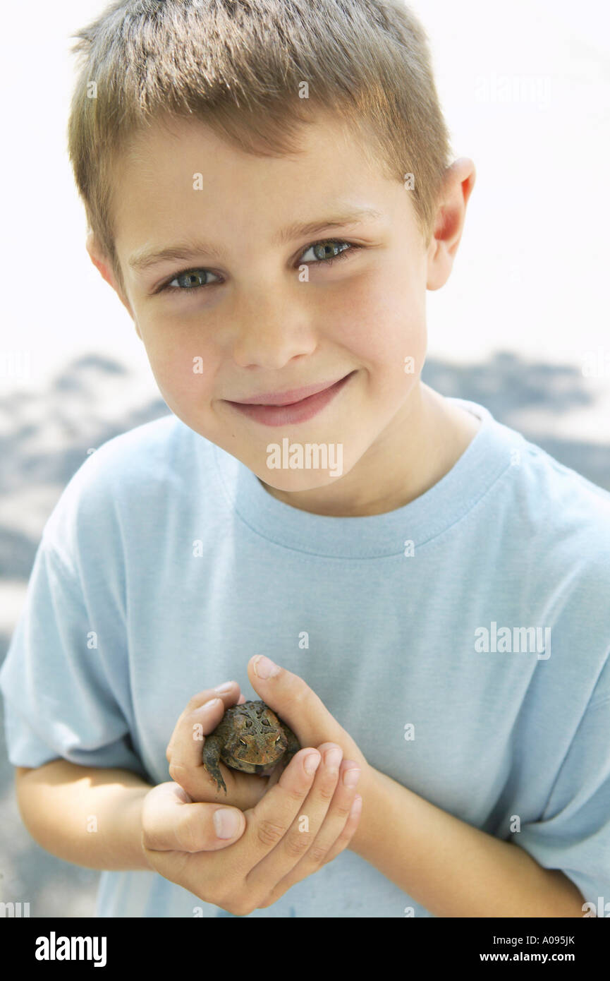 Frog Facing Camera High Resolution Stock Photography and Images - Alamy