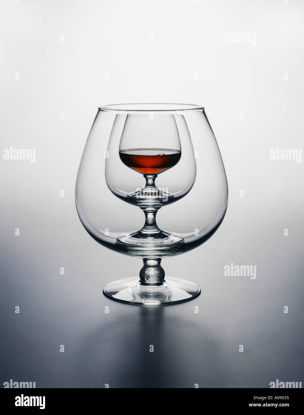 Brandy snifters hi-res stock photography and images - Alamy