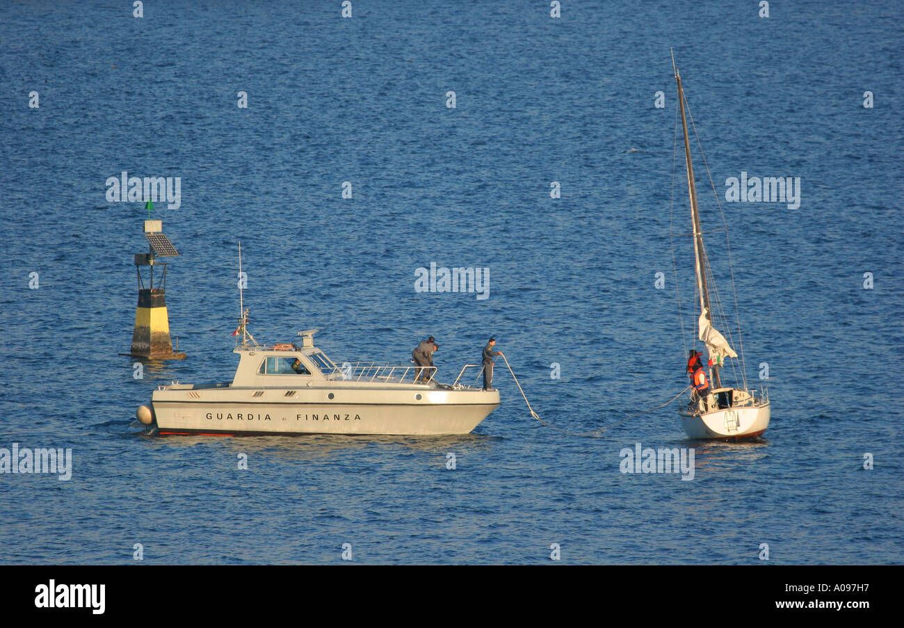 Assistance help hi-res stock photography and images - Alamy