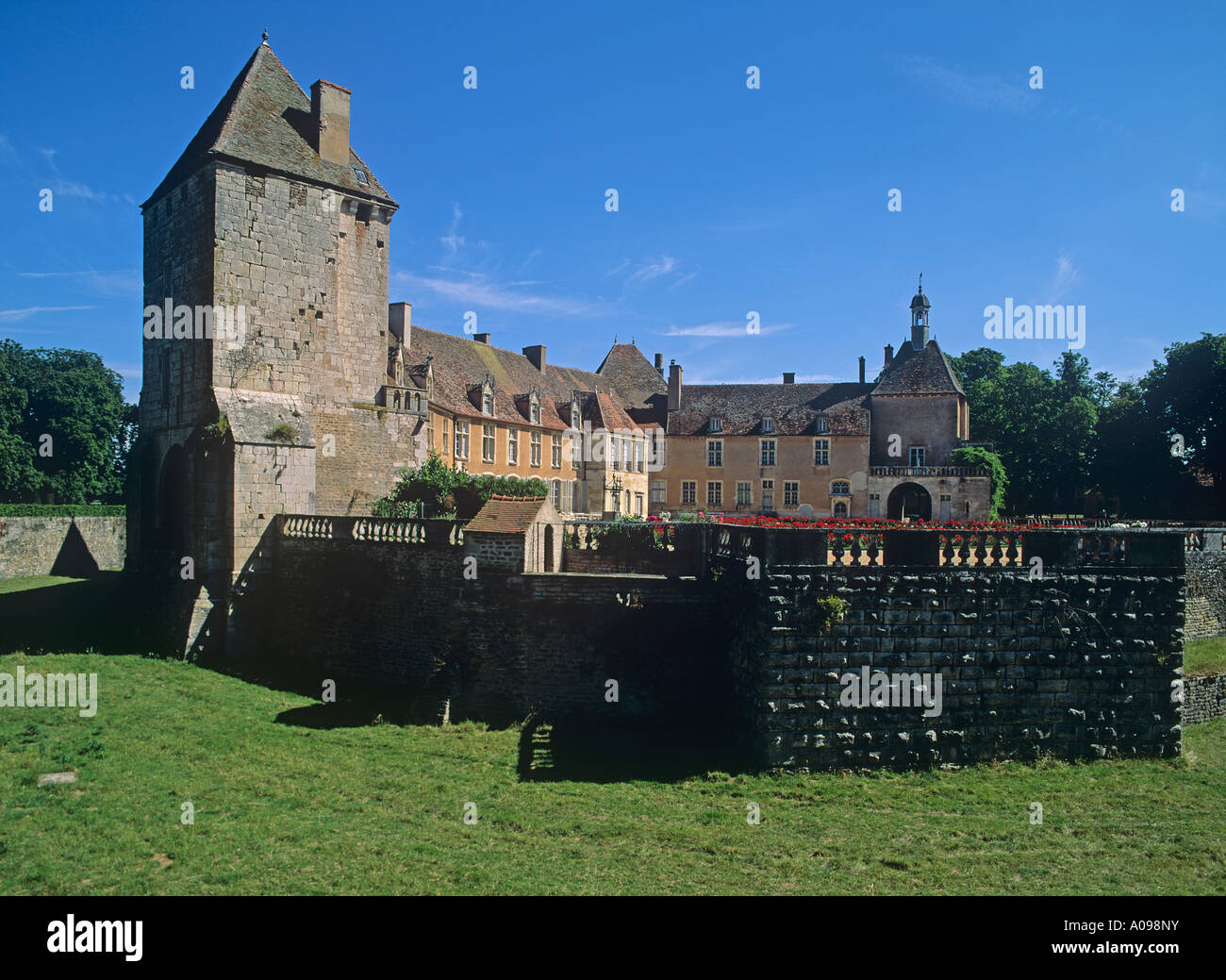 Chateau Epoisses castle built 1560 with wide moat and fortified ...