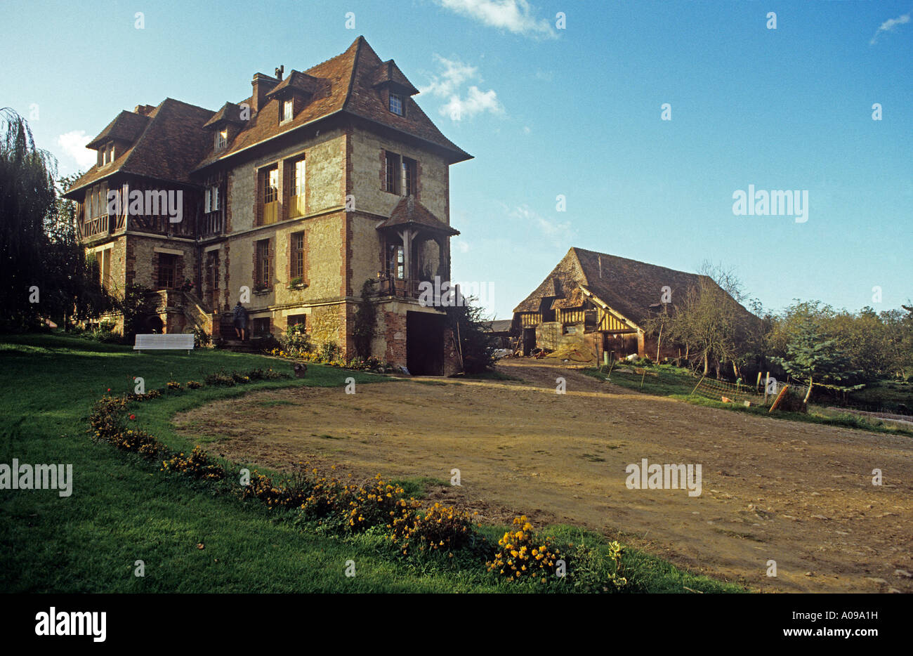 Typical Normandy Farmhouse Stock Photo - Alamy