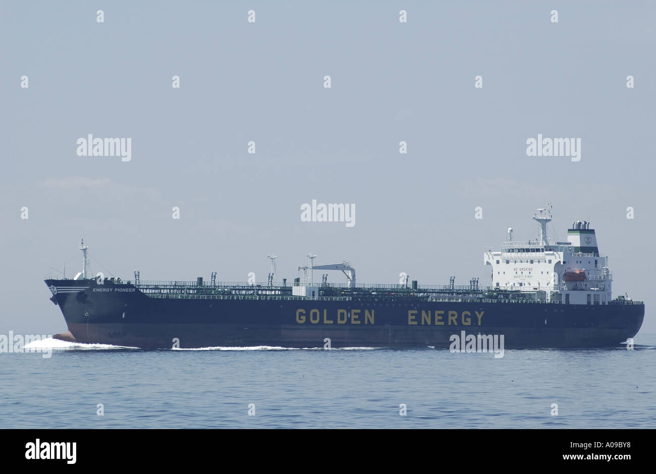Petroleum tanker ship hi-res stock photography and images - Alamy