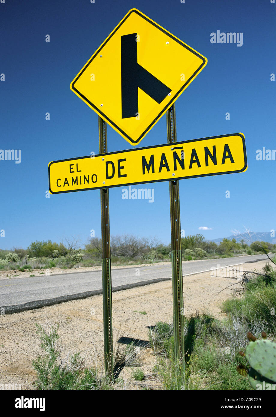 Signs on metal poles hi-res stock photography and images - Alamy