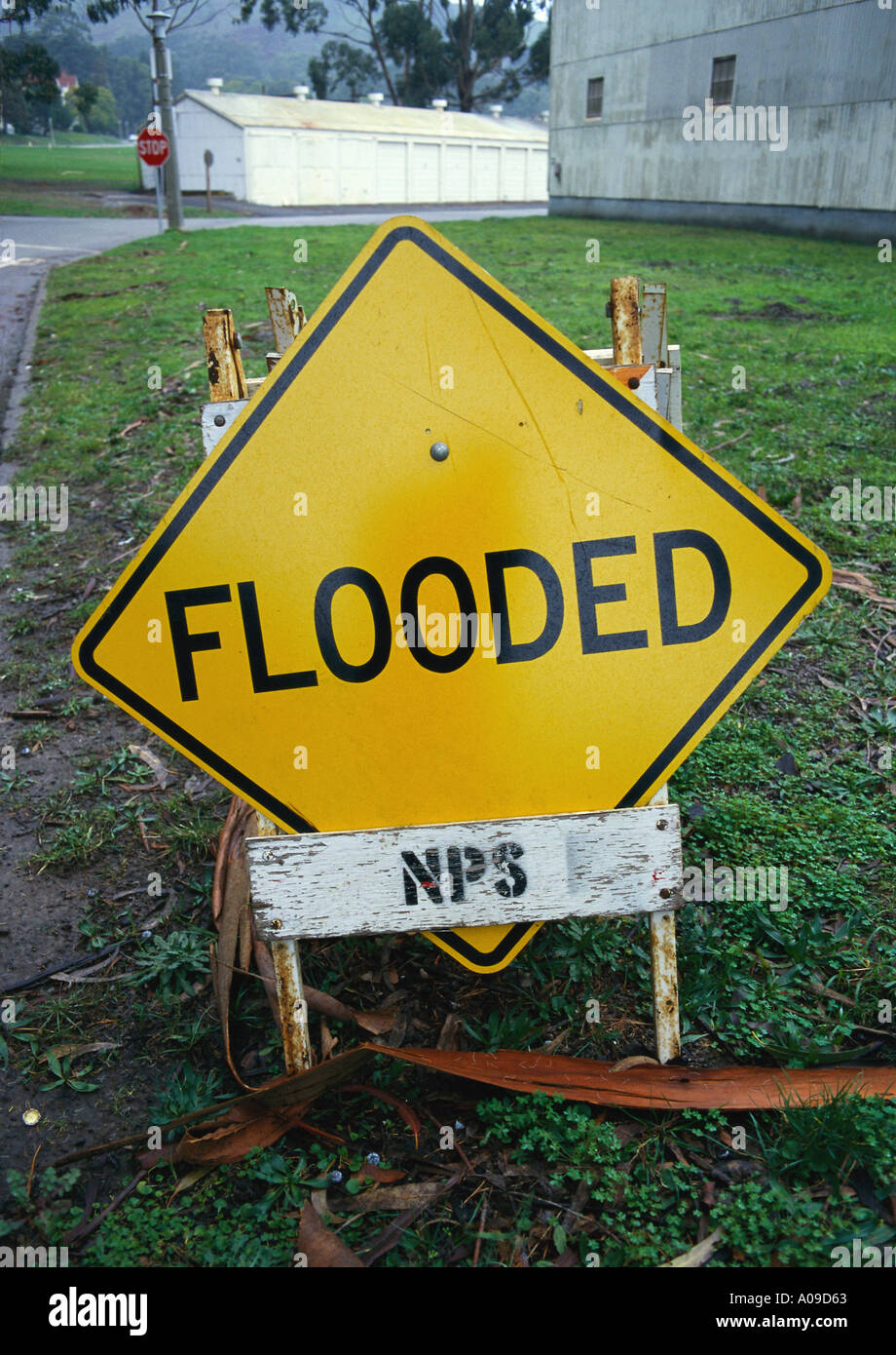 Road FLOODED sign Stock Photo - Alamy