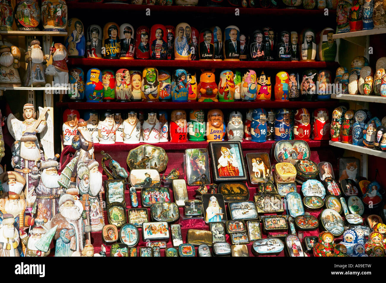 Russian puppets hi-res stock photography and images - Alamy