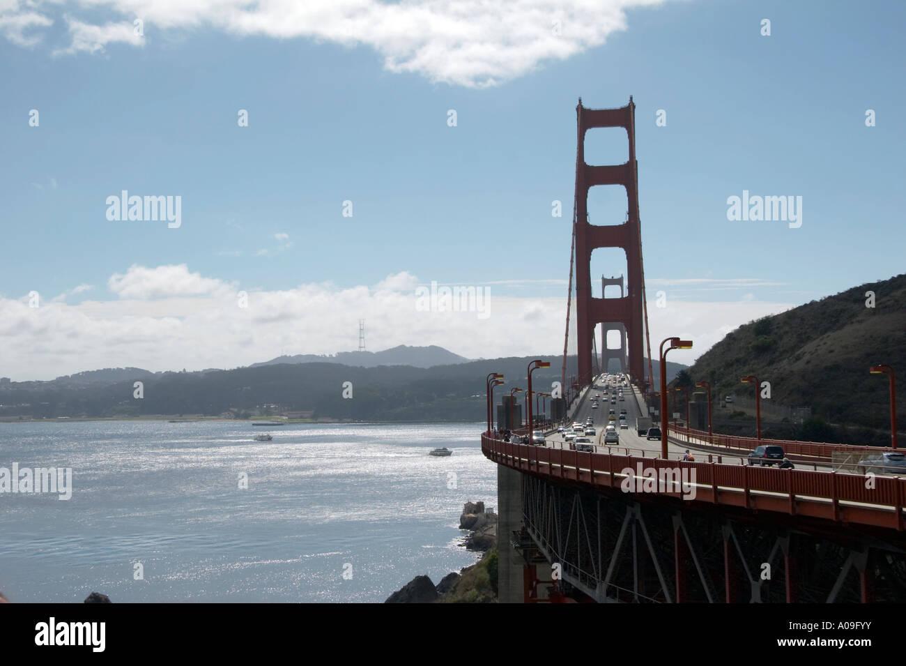 US Highway 101 over the famous Golden Gate Bridge in San Francisco ...