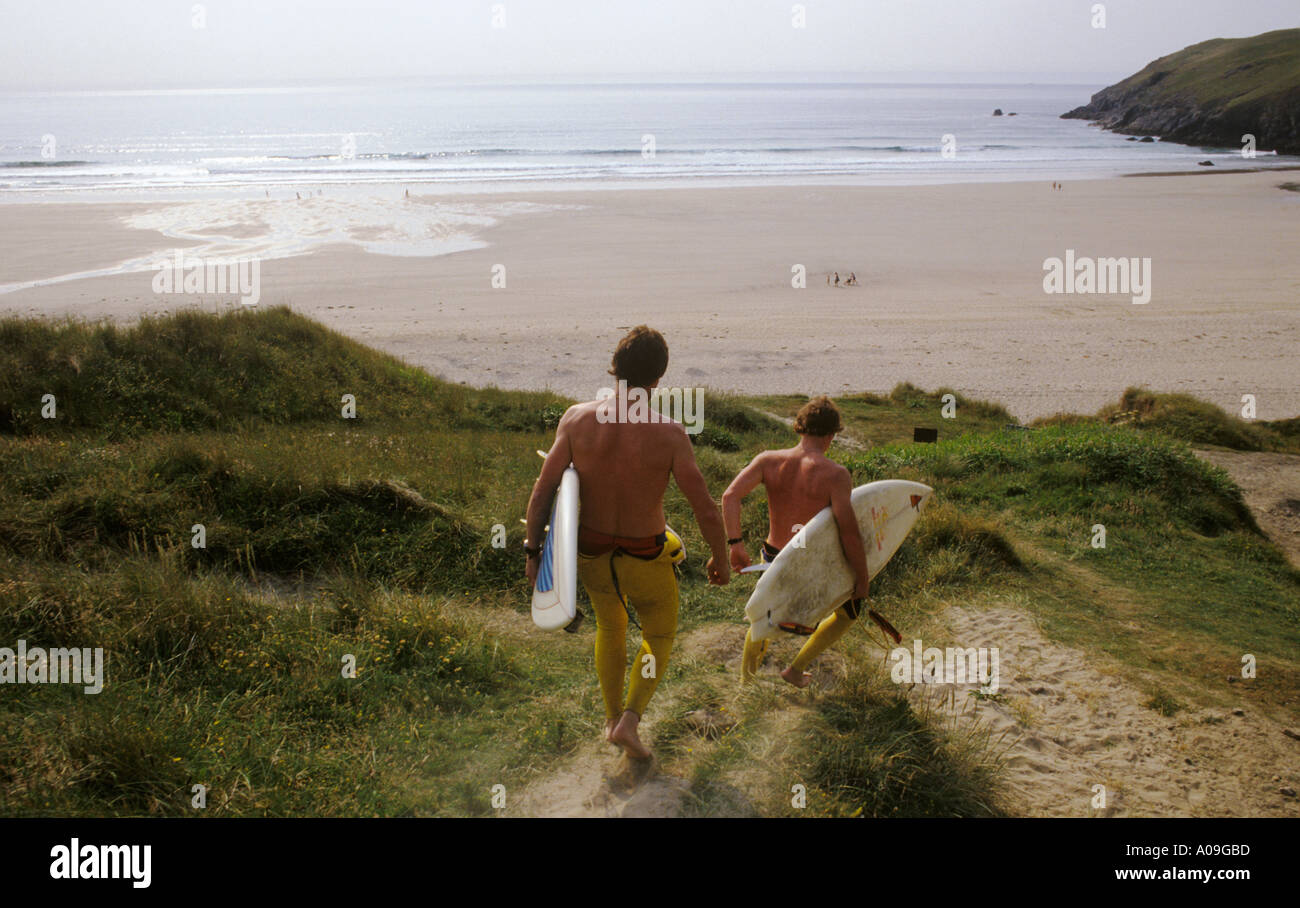Nigel Semmeens champion surfer. Surfing Cornwall 1980s. Penhale beach ...