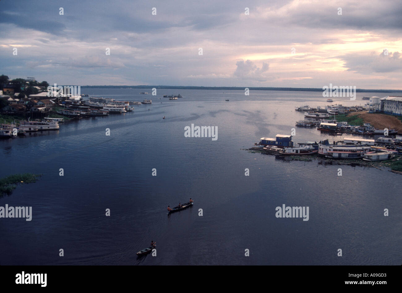 River Amazon Manaus Brazil South America 1980s 1985 HOMER SYKES Stock ...