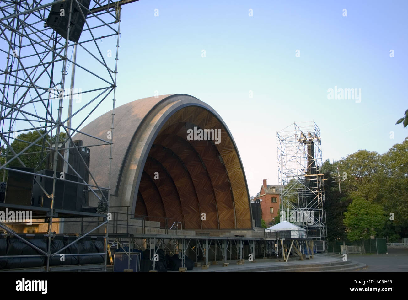Hatch shell on the Boston esplanade is prepared for annual 4th of July ...