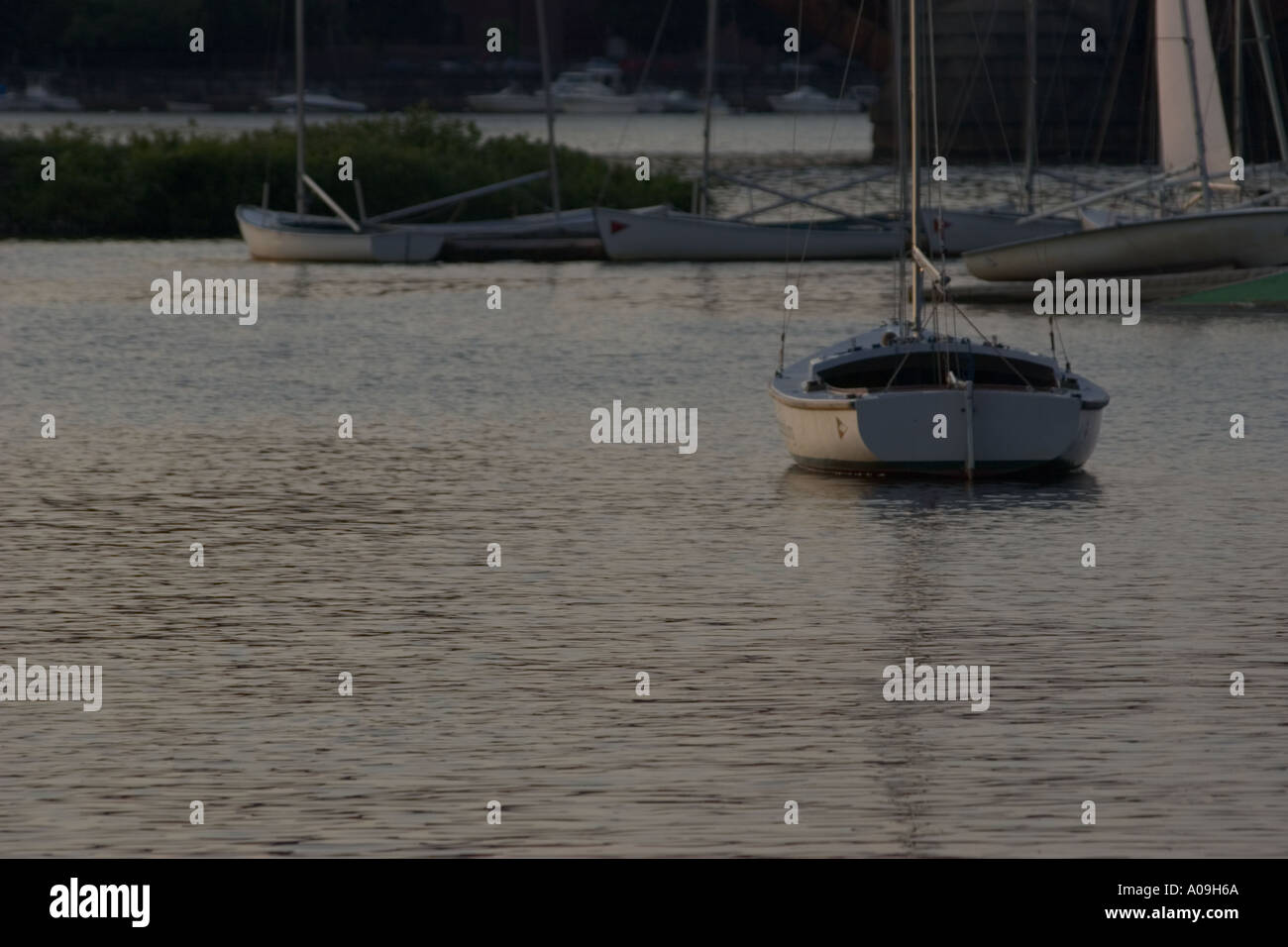 Boston community sailing center hi-res stock photography and images - Alamy