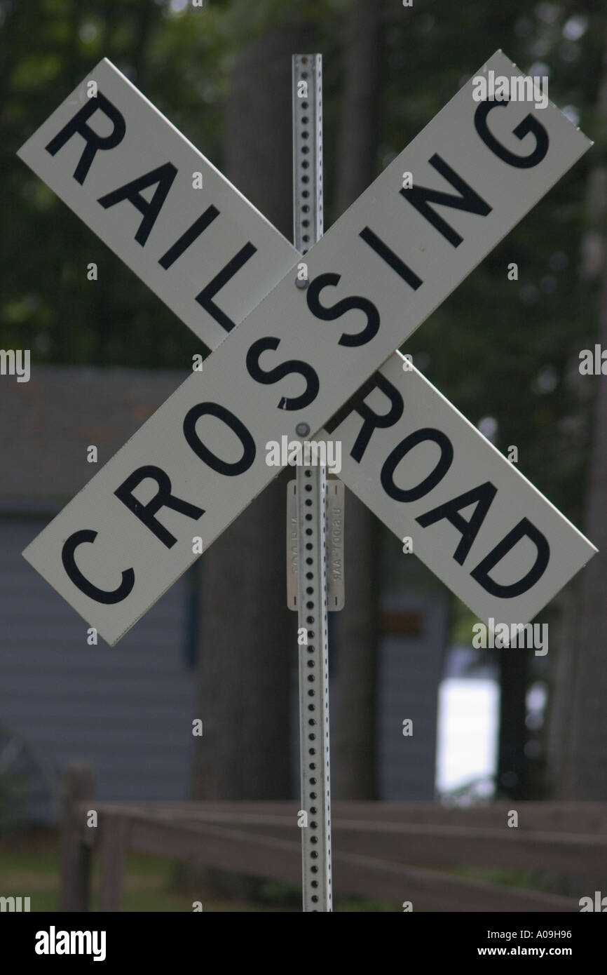 railroad crossing sign Stock Photo - Alamy