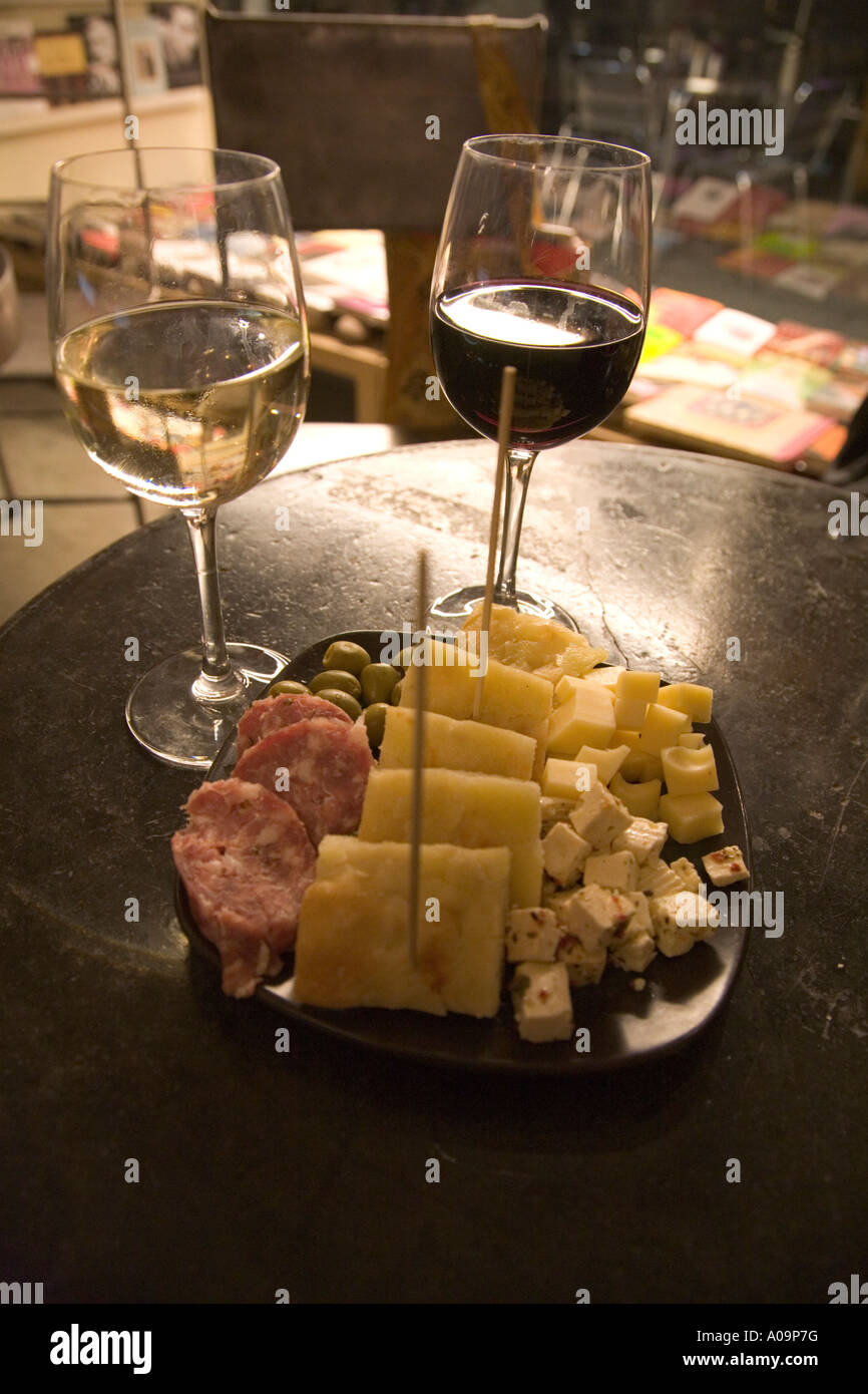 Cocktail nibbles hi-res stock photography and images - Alamy