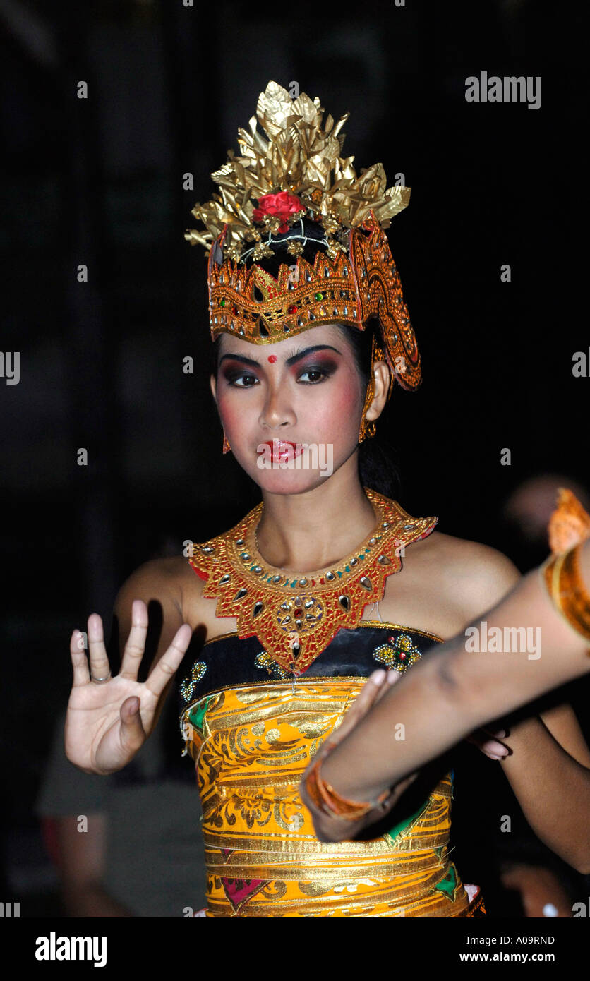 Female Kacak dancer, Balinese Dance, Ubud, Bali, Indonesia Stock Photo ...