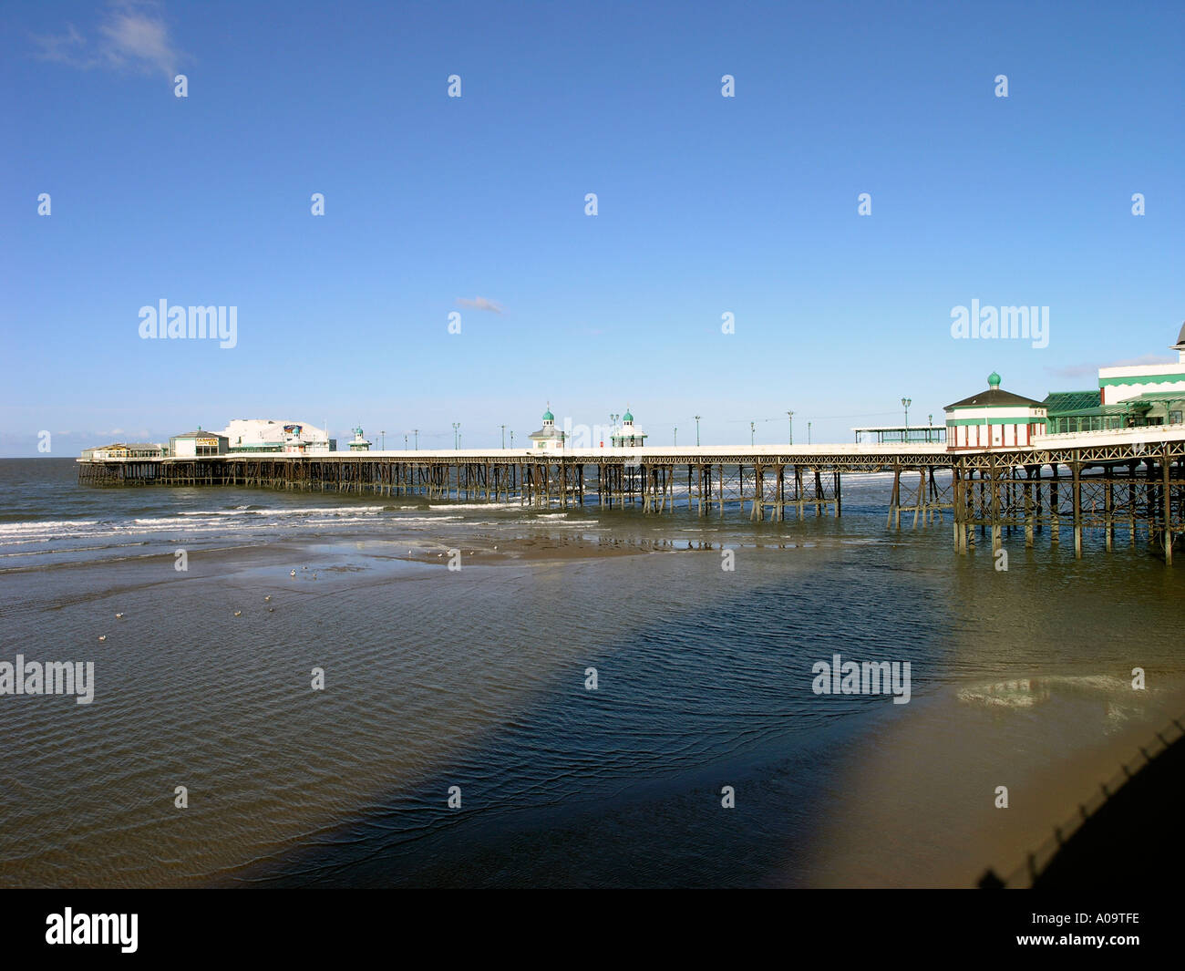 Blackpool north shore hi-res stock photography and images - Alamy