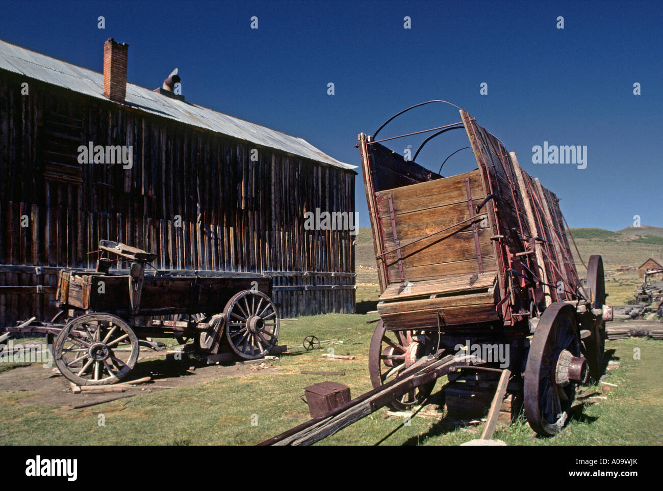 OLD WAGONS at BODIE STATE HISTORICAL PARK the Nations best preserved ...