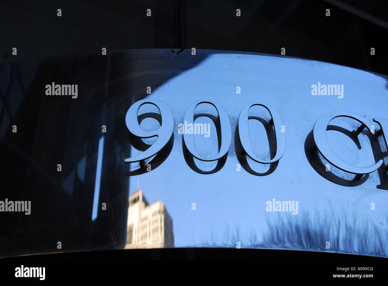 The numbers 900 on a building Stock Photo - Alamy