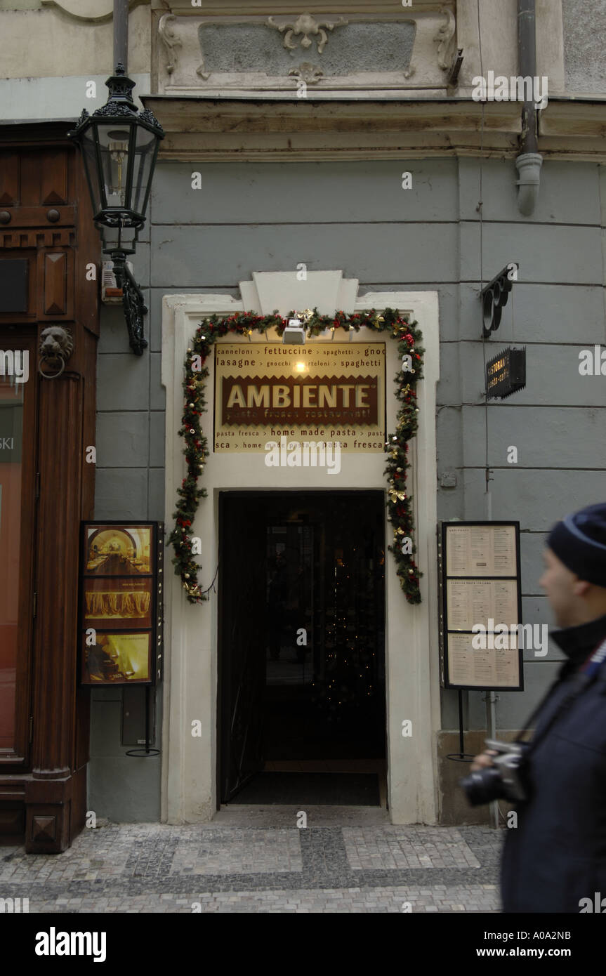 door doorway entry entrance restaurant Stock Photo - Alamy