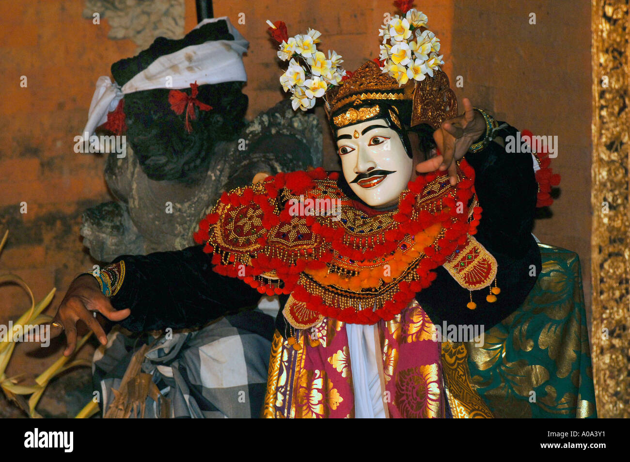 Masked Balinese Legong dancer Stock Photo - Alamy