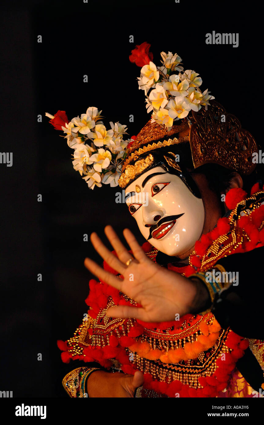 Masked Balinese Legong dancer Stock Photo - Alamy